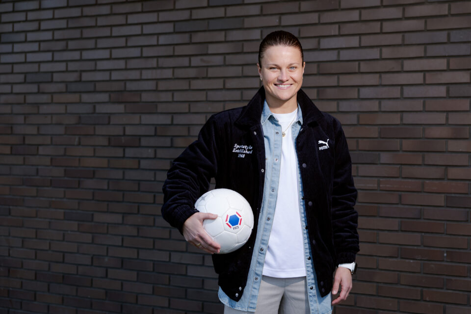 Een standbeeld voor Sherida Spitse - VVCS